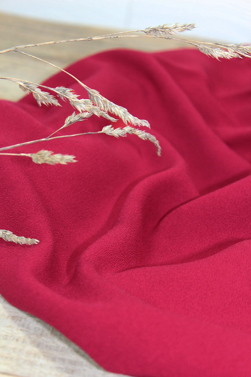 REMNANT 0.95 metres - Églantine & Zoé - Pomegranate Red Viscose Crepe ...