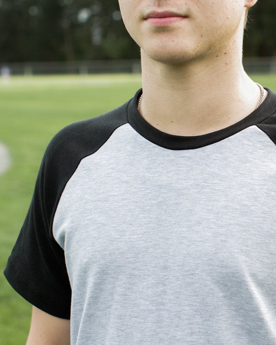 Thread Theory No 12 Sayward Raglan – Lamazi Fabrics